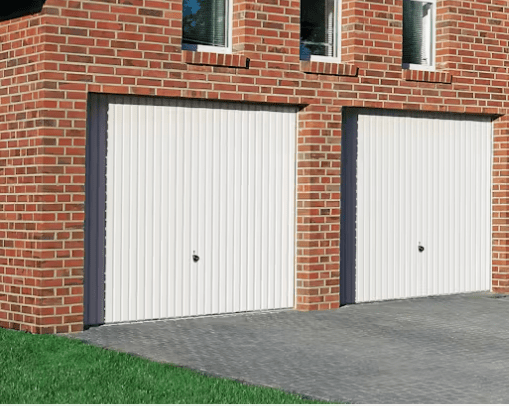 Porte de Garage basculante - Référence Fermetures